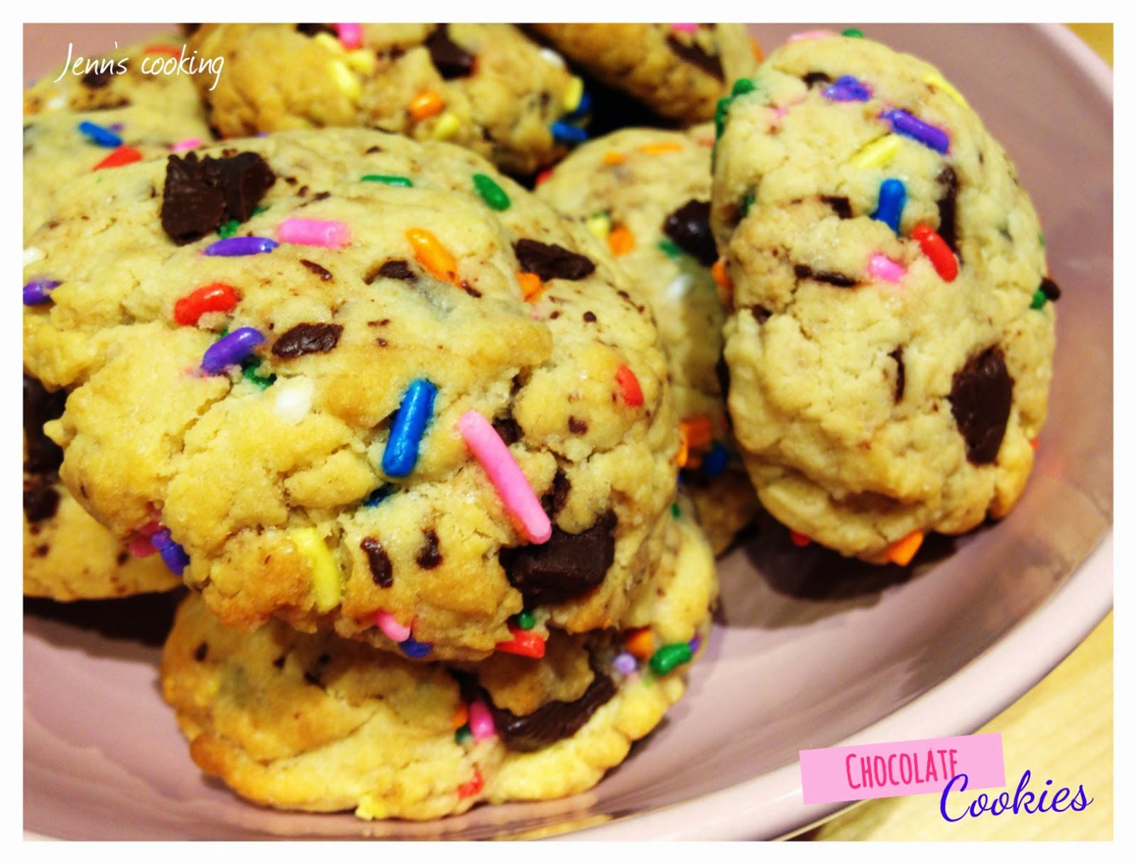 Jenn's cooking: Cookies Colorés aux pépites de Chocolat